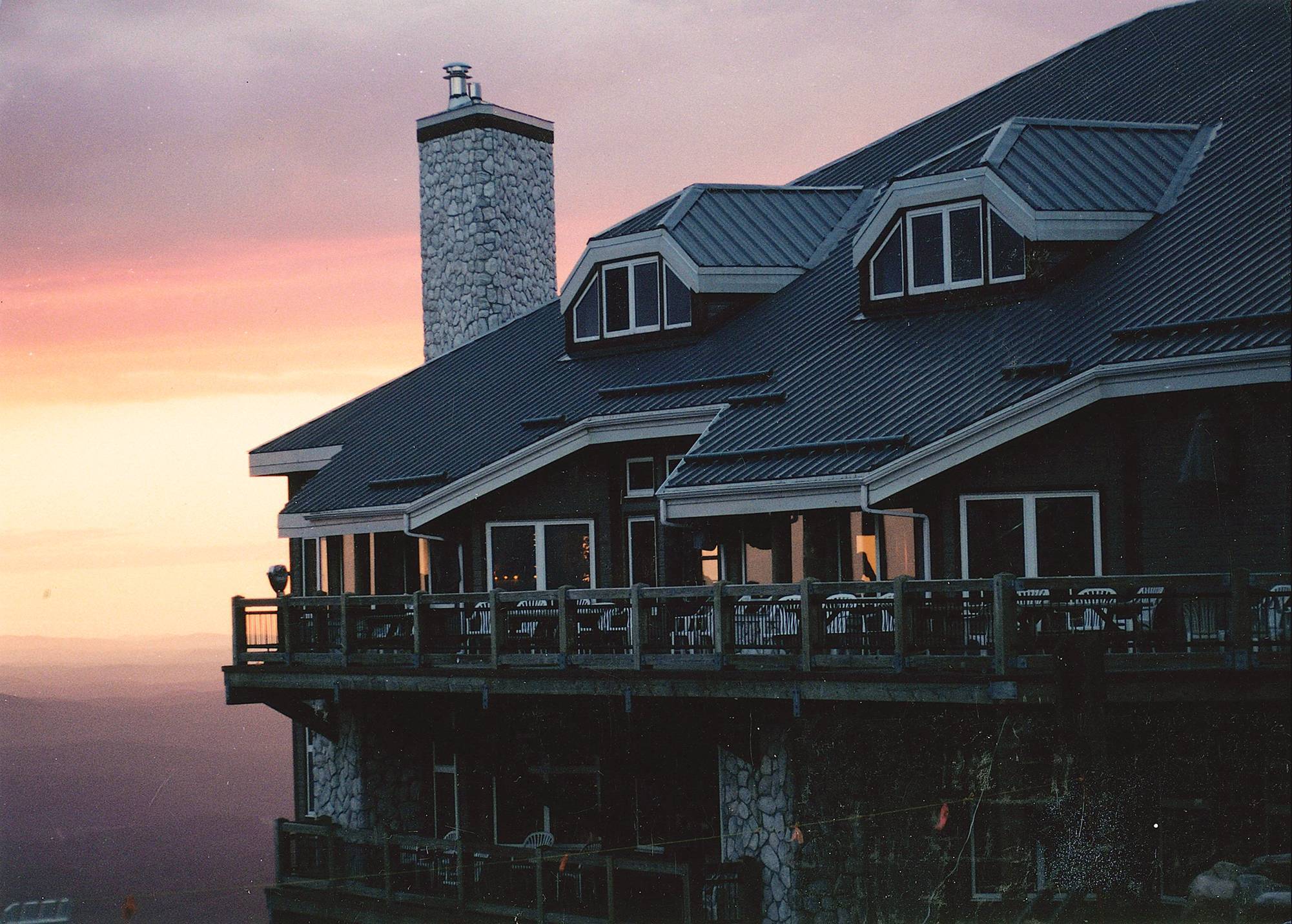 Grand Manitou Ski Lodge - Thermapan Structural Insulated Panels, Inc.